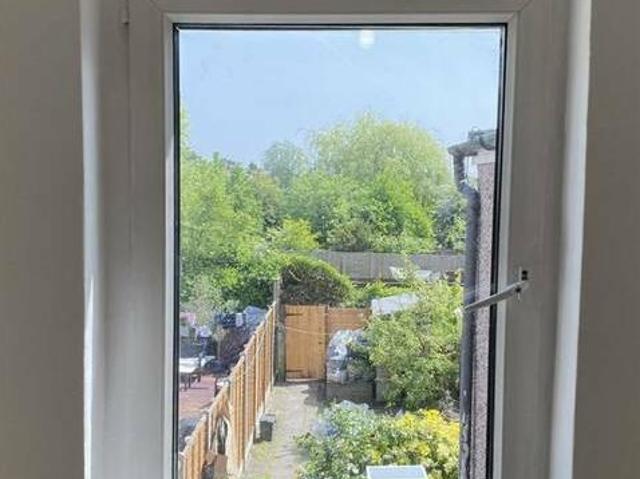 2 bedroom terraced house for rent in Greenford Road Harrow HA1