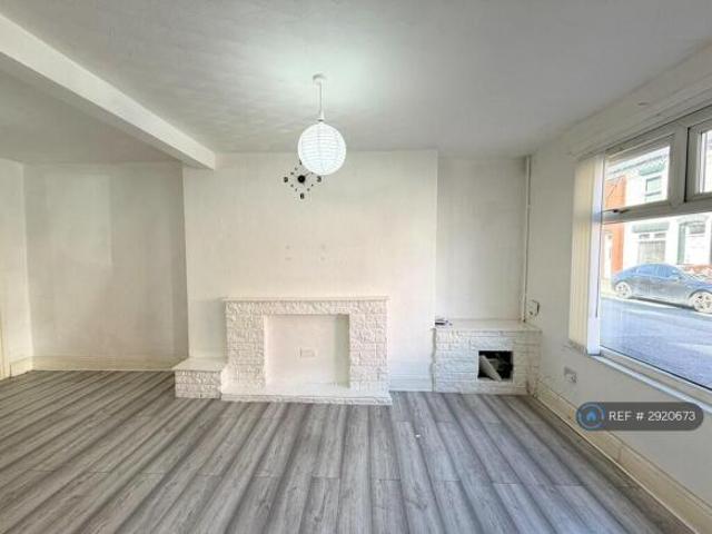 2 bedroom terraced house for rent in Greenleaf St, Liverpool, L8