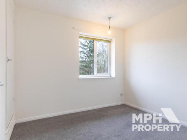 2 bedroom terraced house for rent in Greyhound Opening, NR2