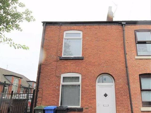 2 bedroom terraced house for rent in Grove Street Droylsden Manchester M43