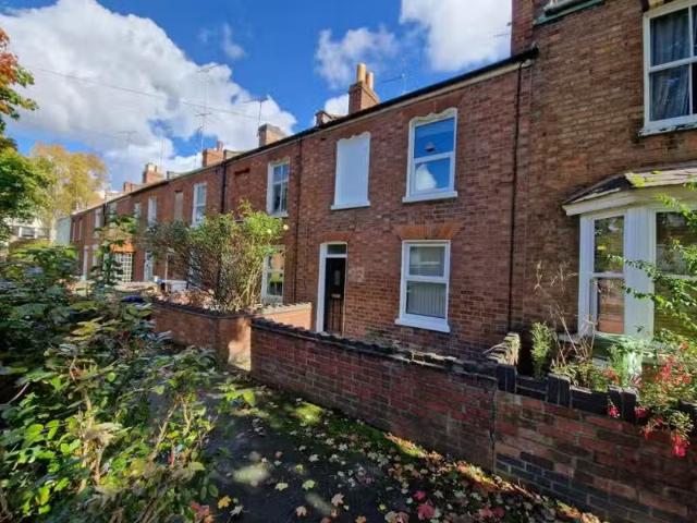 2 bedroom terraced house for rent in Grove Place, Leamington S.
