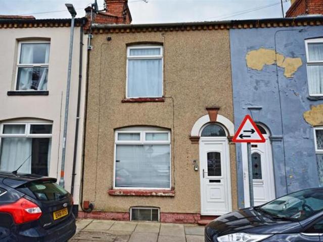 2 bedroom terraced house for rent in Grove Road, The Mounts, NN1