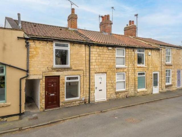 2 bedroom terraced house for rent in Grove Road, Boston Spa, LS23