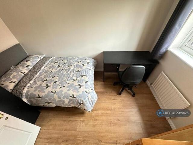 2 bedroom terraced house for rent in Doncaster Road, Newcastle Upon Tyne, NE2