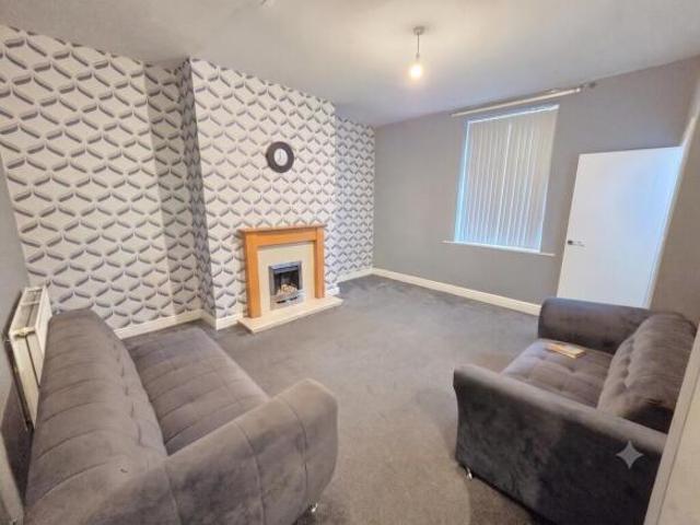 2 bedroom terraced house for rent in Dorset Street, Birkby, HD1