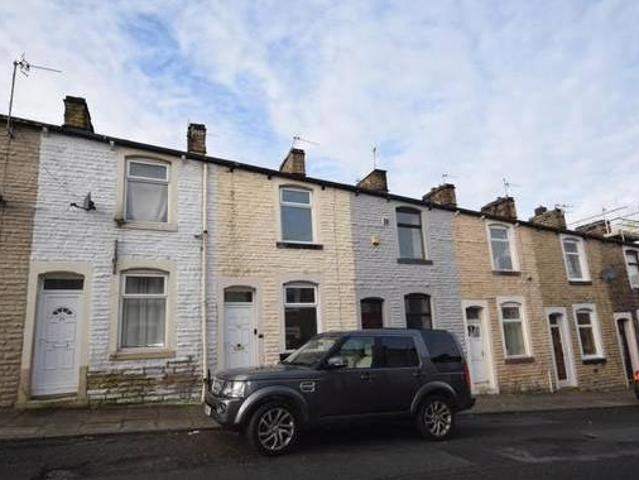 2 bedroom terraced house for rent in Dall Street Burnley BB11
