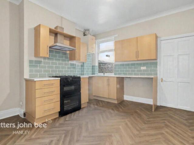 2 bedroom terraced house for rent in Dartmouth Street, Stoke on trent, ST6