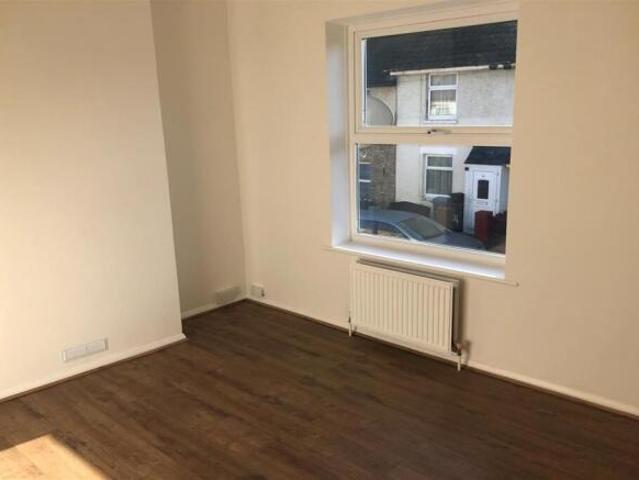 2 bedroom terraced house for rent in Devonshire Road, CT17