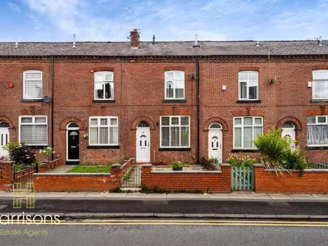 2 bedroom terraced house for rent in Deane Church Lane, Deane.