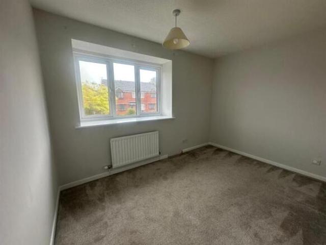 2 bedroom terraced house for rent in Debdale Avenue, Lyppard Woodgreen, Worcester, WR4
