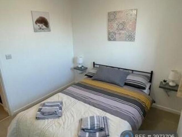 2 bedroom terraced house for rent in Denning Mews, Southsea, PO5