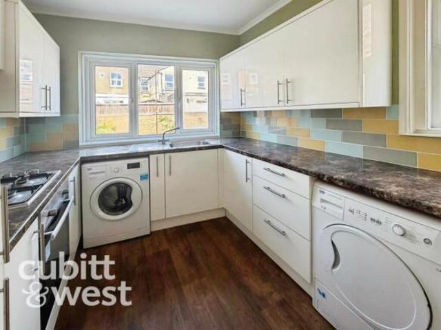 2 bedroom terraced house for rent in DEPOSIT ALTERNATIVE AVAILABLEClive Road Portsmouth PO1