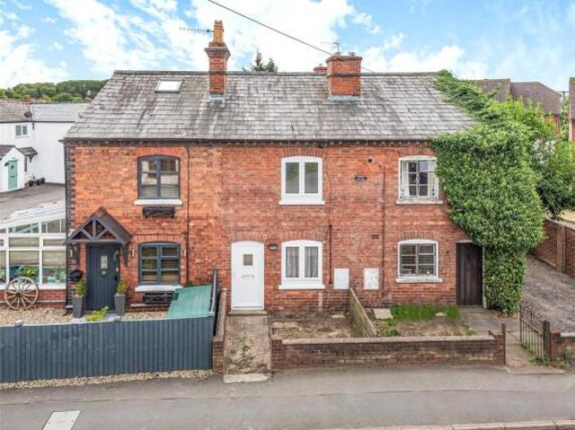 2 bedroom terraced house for rent in Droitwich Road, Fernhill Heath, Worcester, Worcestershire, WR3