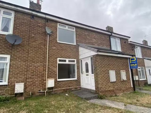 2 bedroom terraced house for rent in Dunelm Place, Shotton Col.