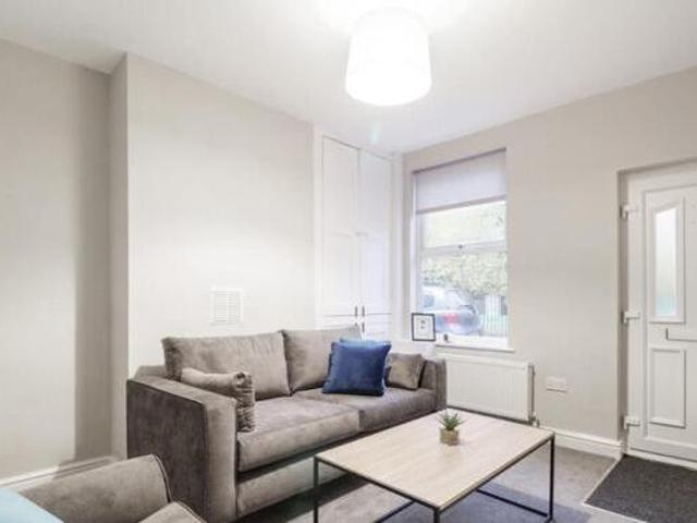 2 Bedroom Terraced House For Rent In Dunkirk, Nottingham