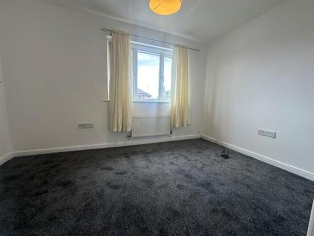 2 Bedroom Terraced House For Rent in Emily Close, Failsworth
