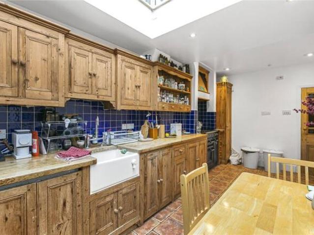 2 bedroom terraced house for rent in Ebury Bridge Road, London, SW1W