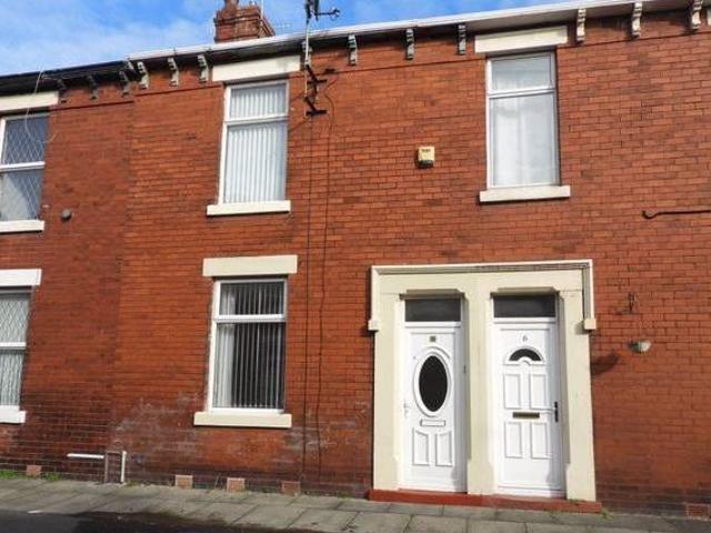 2 bedroom terraced house for rent in Ecroyd Road Ashton PR2