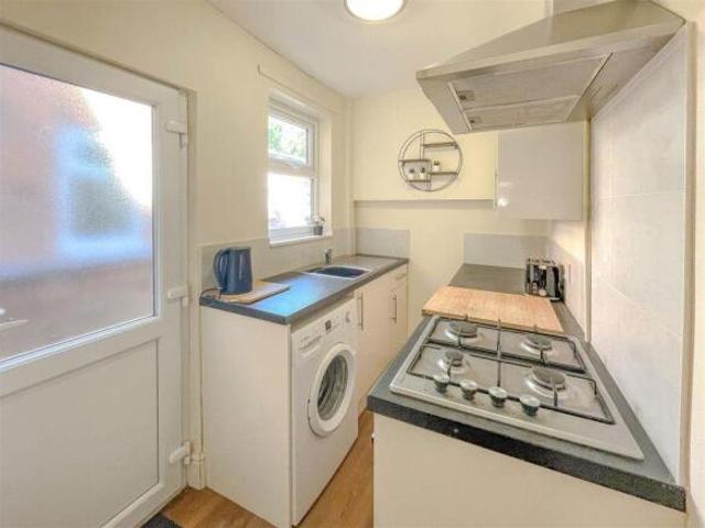 2 bedroom terraced house for rent in Edward Road, Leicester, LE2