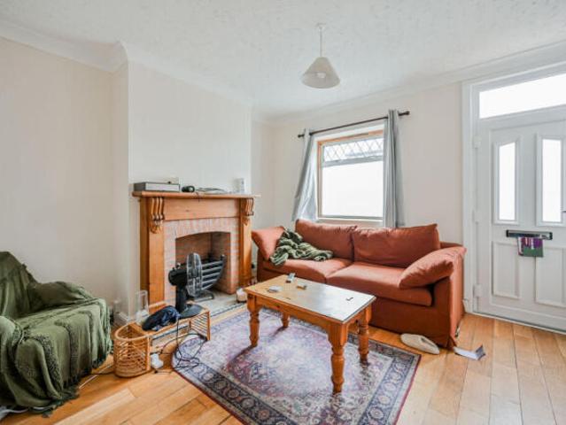 2 bedroom terraced house for rent in Eden Road, Walthamstow Village, Walthamstow, London, E17