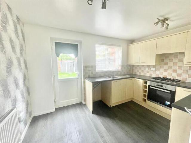2 bedroom terraced house for rent in Efford, Plymouth, PL3