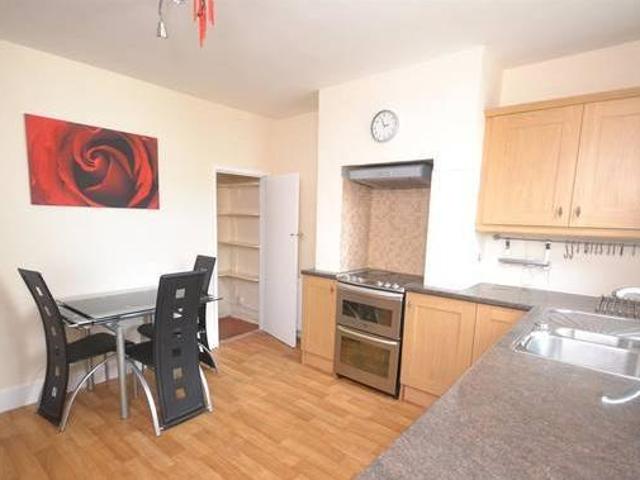 2 bedroom terraced house for rent in Eldon Street Reading RG1