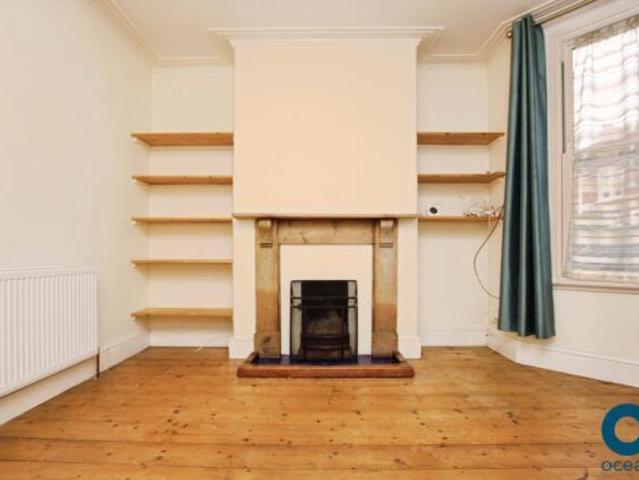 2 bedroom terraced house for rent in Ellicott Road Horfield, BS7