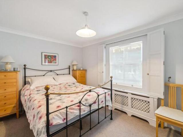 2 bedroom terraced house for rent in Elm Park Lane, Chelsea SW3