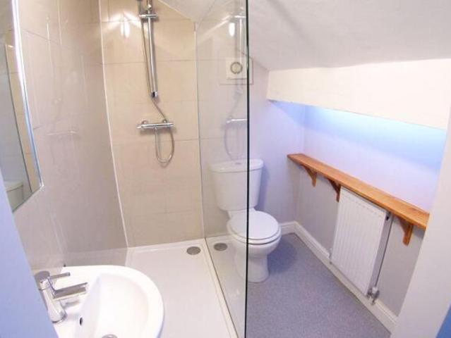 2 bedroom terraced house for rent in Elm Street, Leeds, LS6