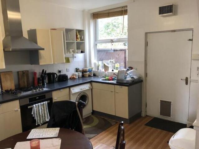 2 bedroom terraced house for rent in Evans Street, Salford, Manchester, M3