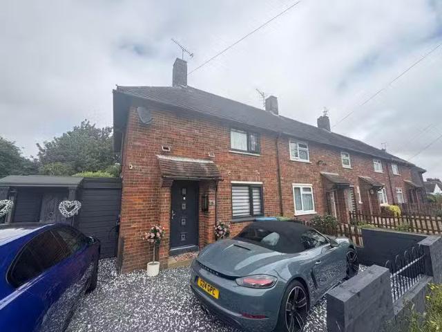 2 bedroom terraced house for rent in Foundry Road, Arundel, BN18