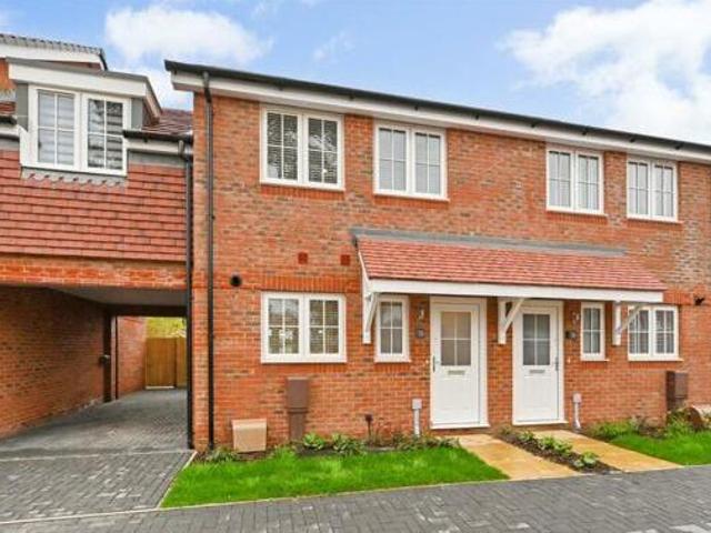 2 Bedroom Terraced House For Rent In Fontwell Avenue