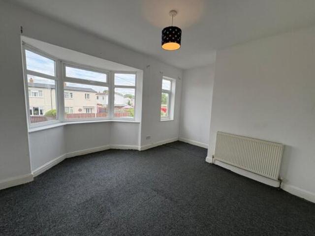 2 bedroom terraced house for rent in Foredyke Avenue, Leads Road, Hull, East Yorkshire, HU7