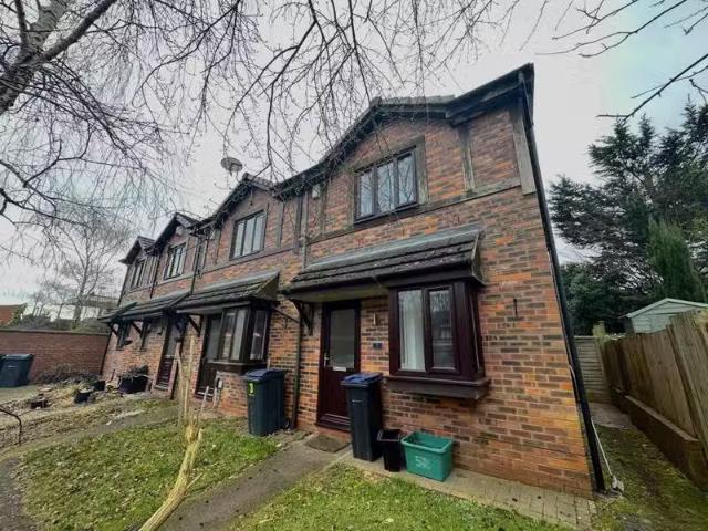 2 bedroom terraced house for rent in Forest Drive, Harborne, B17
