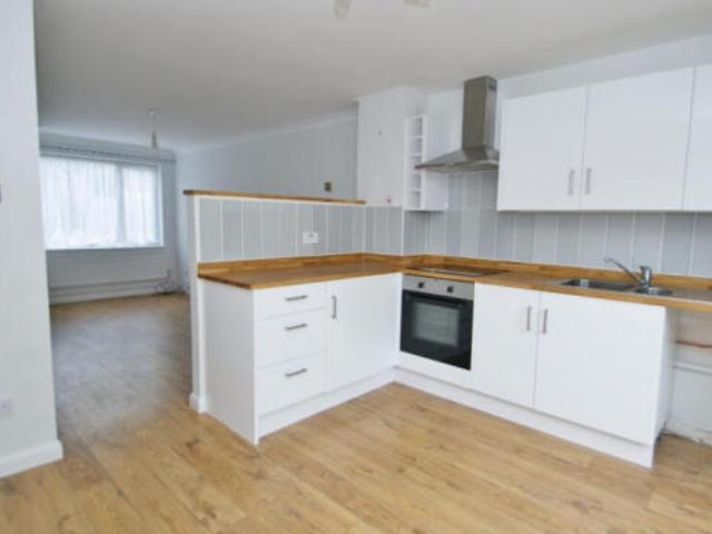 2 bedroom terraced house for rent in Falcon Way, Ashford, TN23 5UP, TN23