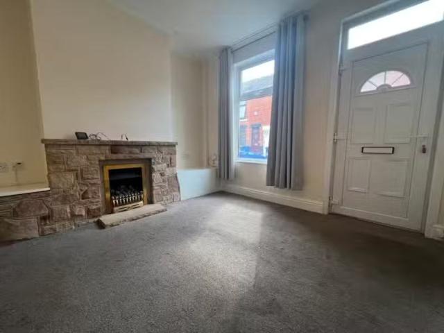2 bedroom terraced house for rent in Farm Street, Derby, Derby.