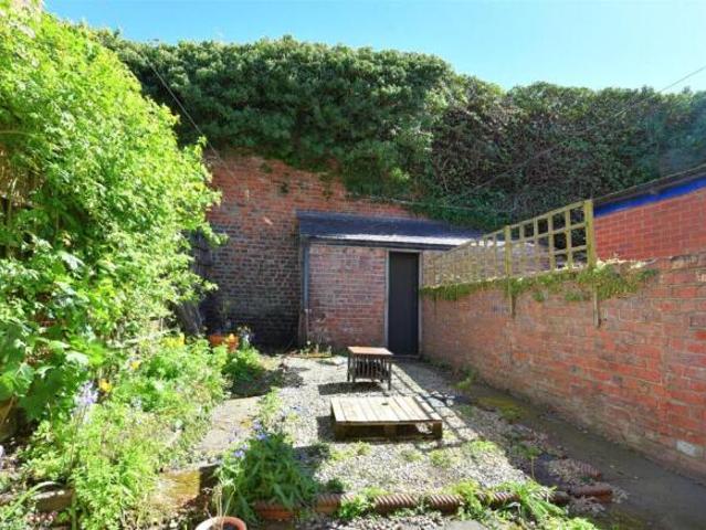 2 bedroom terraced house for rent in Farrar Street, YO10