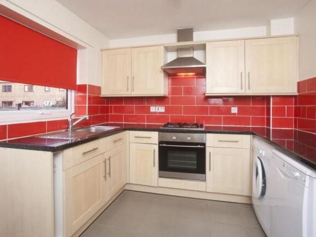 2 bedroom terraced house for rent in Fewster Way, York, YO10