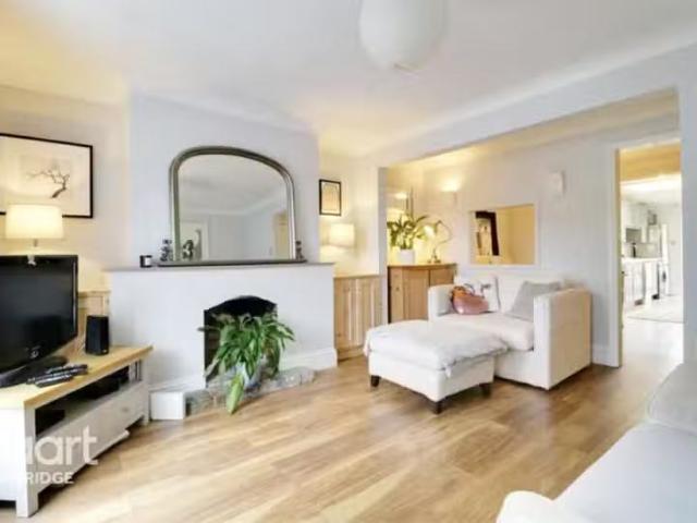 2 bedroom terraced house for rent in Fen End, Cambridge, CB24