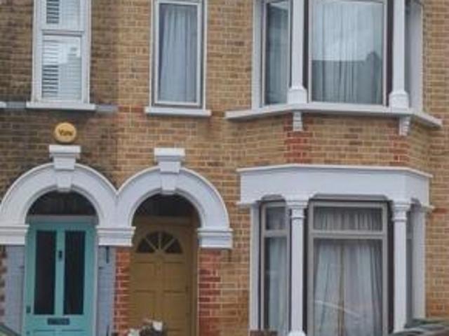 2 bedroom terraced house for rent in Fernbrook Road, London, SE13