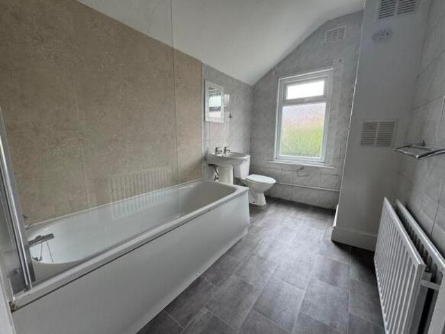 2 bedroom terraced house for rent in Findern Street, DE22