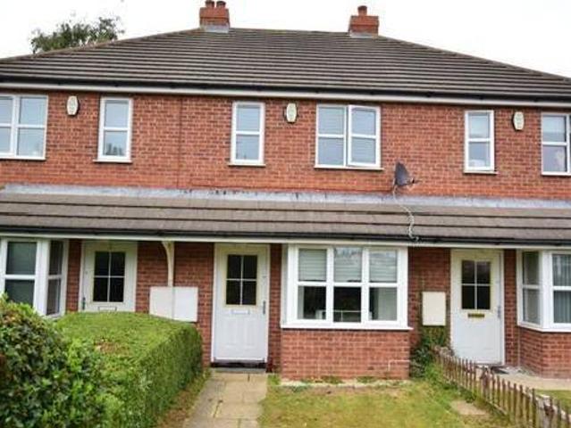 2 bedroom terraced house for rent in Firbeck Close Grimsby NE Lincolnshire DN34