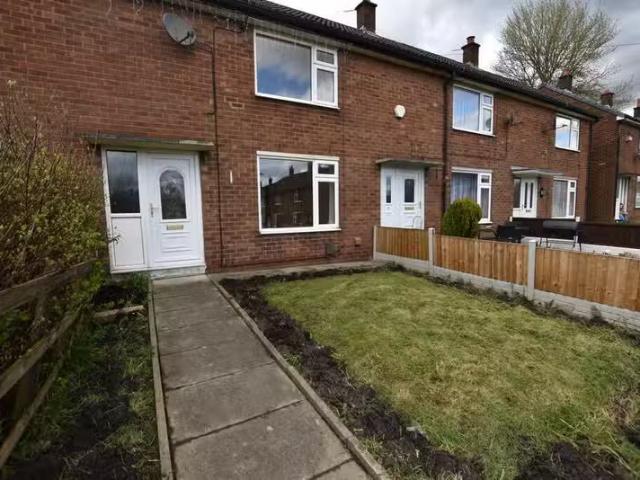 2 bedroom terraced house for rent in First Avenue, Little Leve.