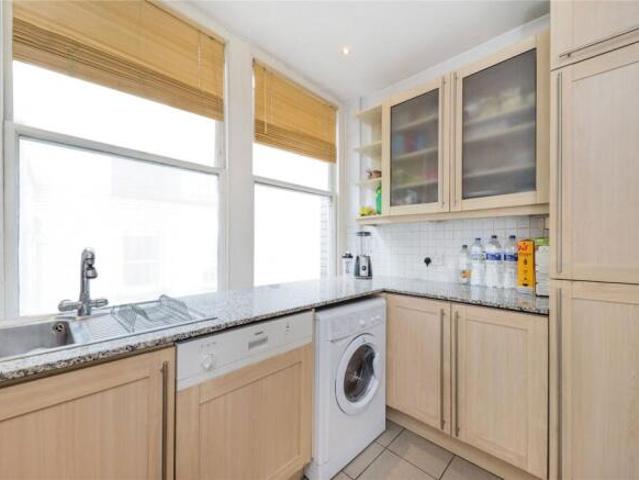 2 bedroom terraced house for rent in Fleet Street, City of London, EC4Y