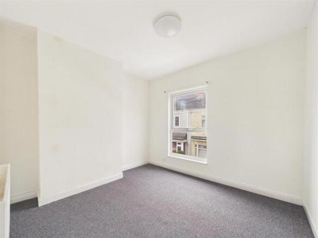 2 bedroom terraced house for rent in Florence Avenue, Hessle, HU13