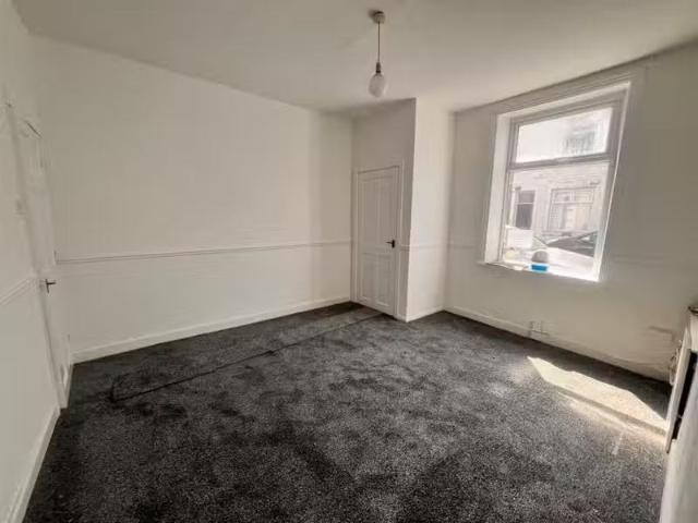 2 bedroom terraced house for rent in Florence Street, Burnley.