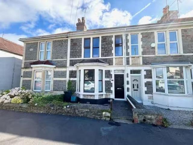 2 bedroom terraced house for rent in Florence Road, Staple Hil.
