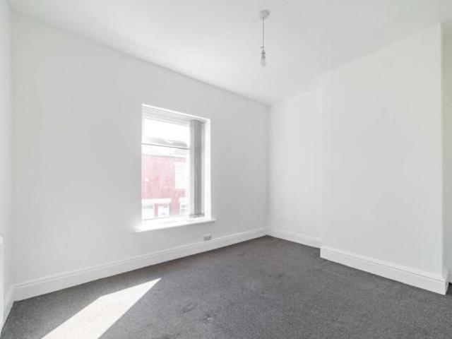 2 bedroom terraced house for rent in Fram Street, Salford, M6