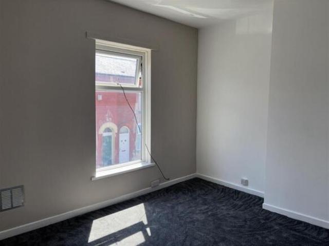 2 bedroom terraced house for rent in Friendship Avenue, Manchester, M18