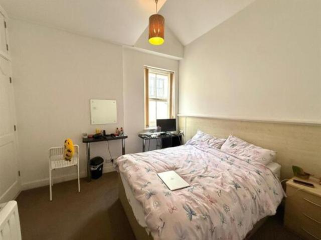 2 bedroom terraced house for rent in Friernhay Street, Exeter, EX4